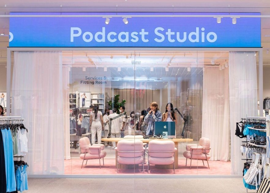 This H&M Store Has a 3D Avatar Maker & Podcast Studio