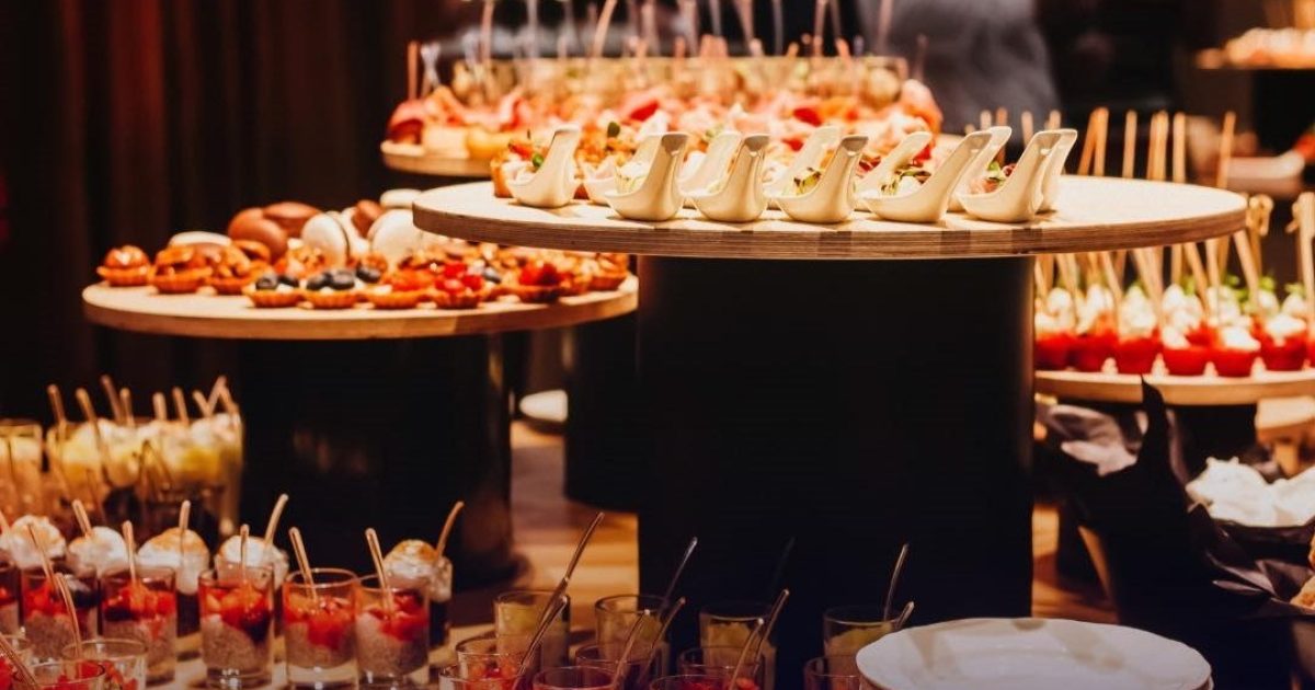 Skydeck Garden at Ramada Holiday Dinner | The Beat Manila