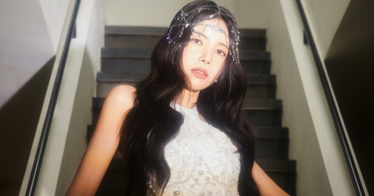 Solar 2nd CONCERT [COLOURS] IN MANILA | The Beat Manila