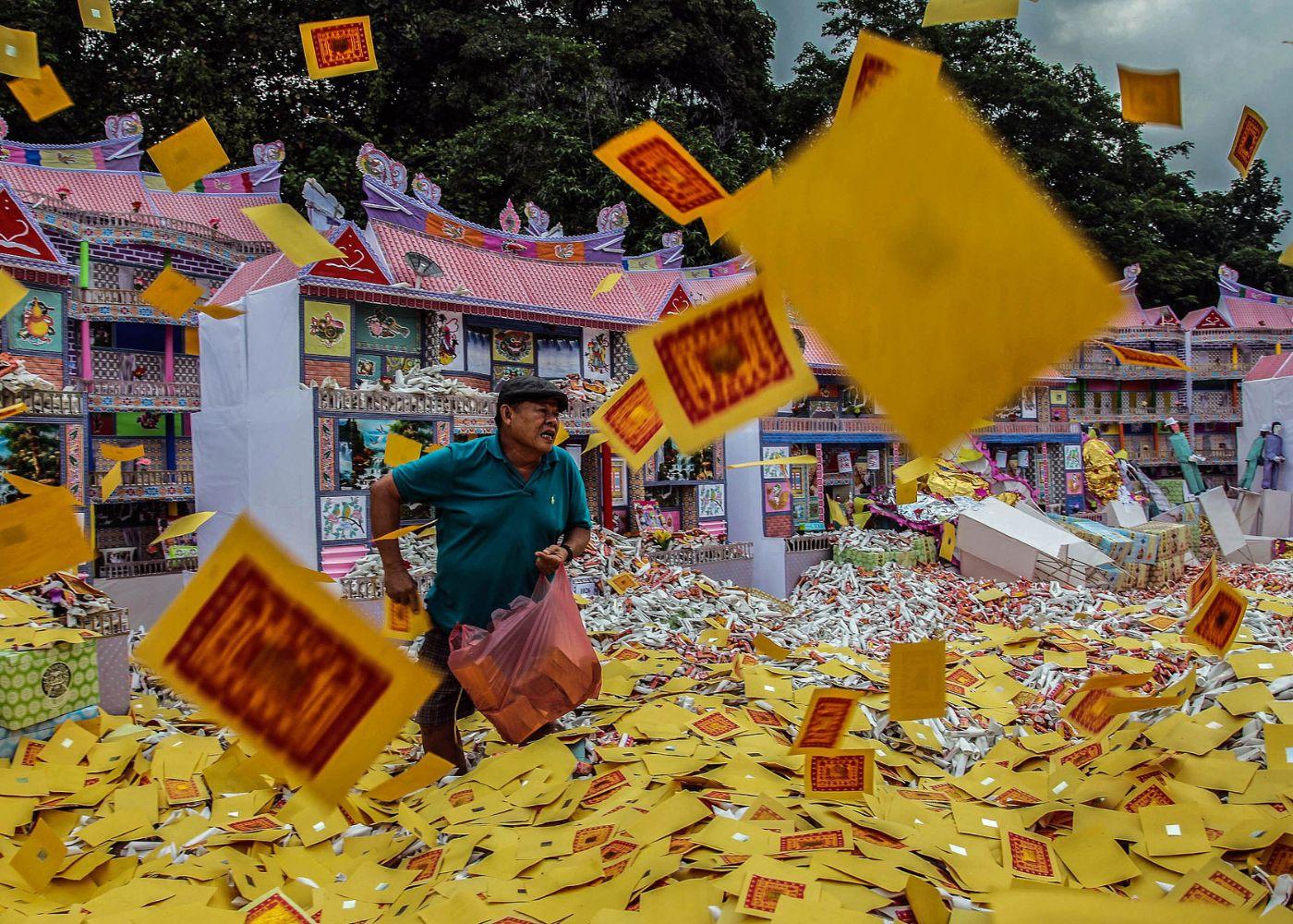 A Gweilo's Guide to Hungry Ghost Festival in Hong Kong