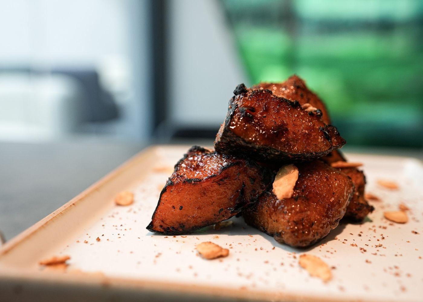 AOAO Central Restaurant Review | Delish Eats