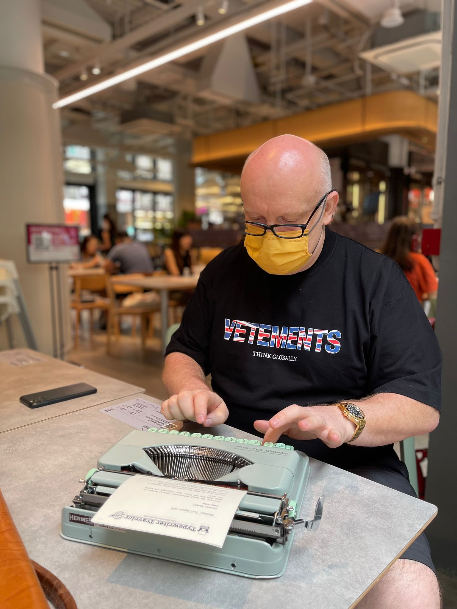 Meet Steve Parry, the World’s Biggest Typewriter Influencer