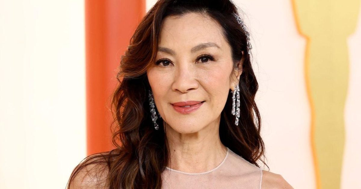 Malaysian Michelle Yeoh Wins Country’s First Academy Award