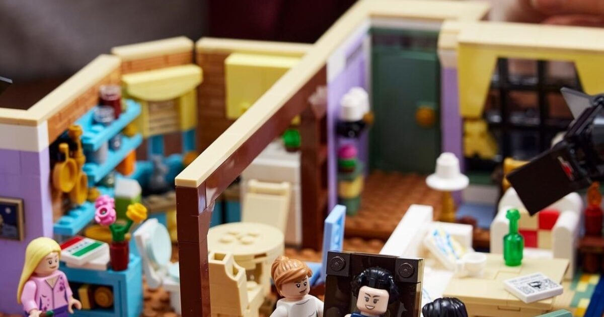 Largest Lego Store in Southeast Asia Opens in Singapore