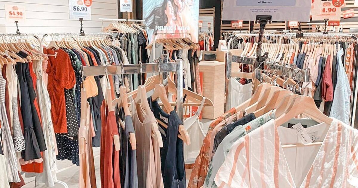 Guide to Buying Preloved Clothes in Singapore | The Beat