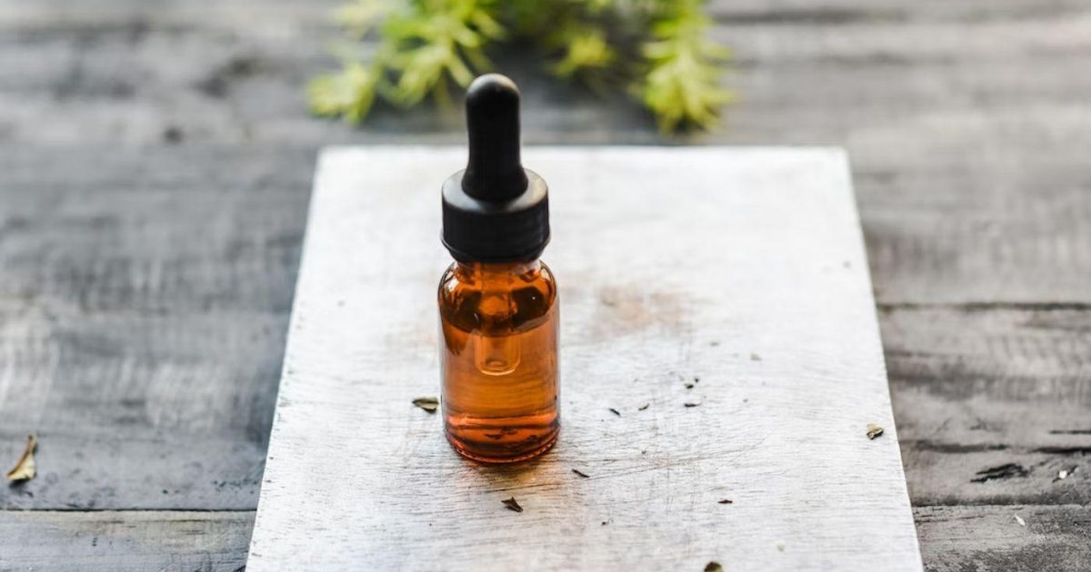 Your Crash Course on How to Use Natural Essential Oils