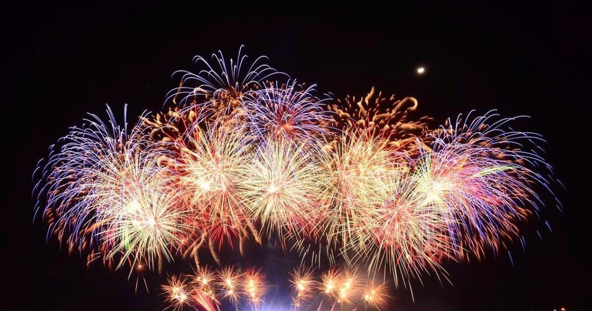 Welcome 2025! Fireworks Displays to See in Metro Manila