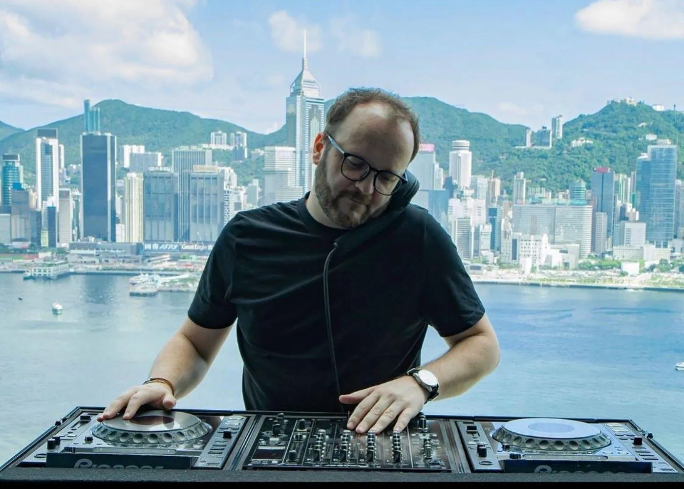 Vista Grand Opening in Tsim Sha Tsui | Nightlife HK