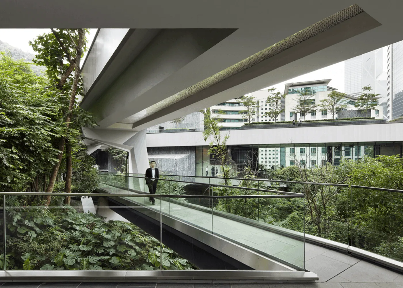 8 Contemporary Architectural Buildings to Visit in Hong Kong