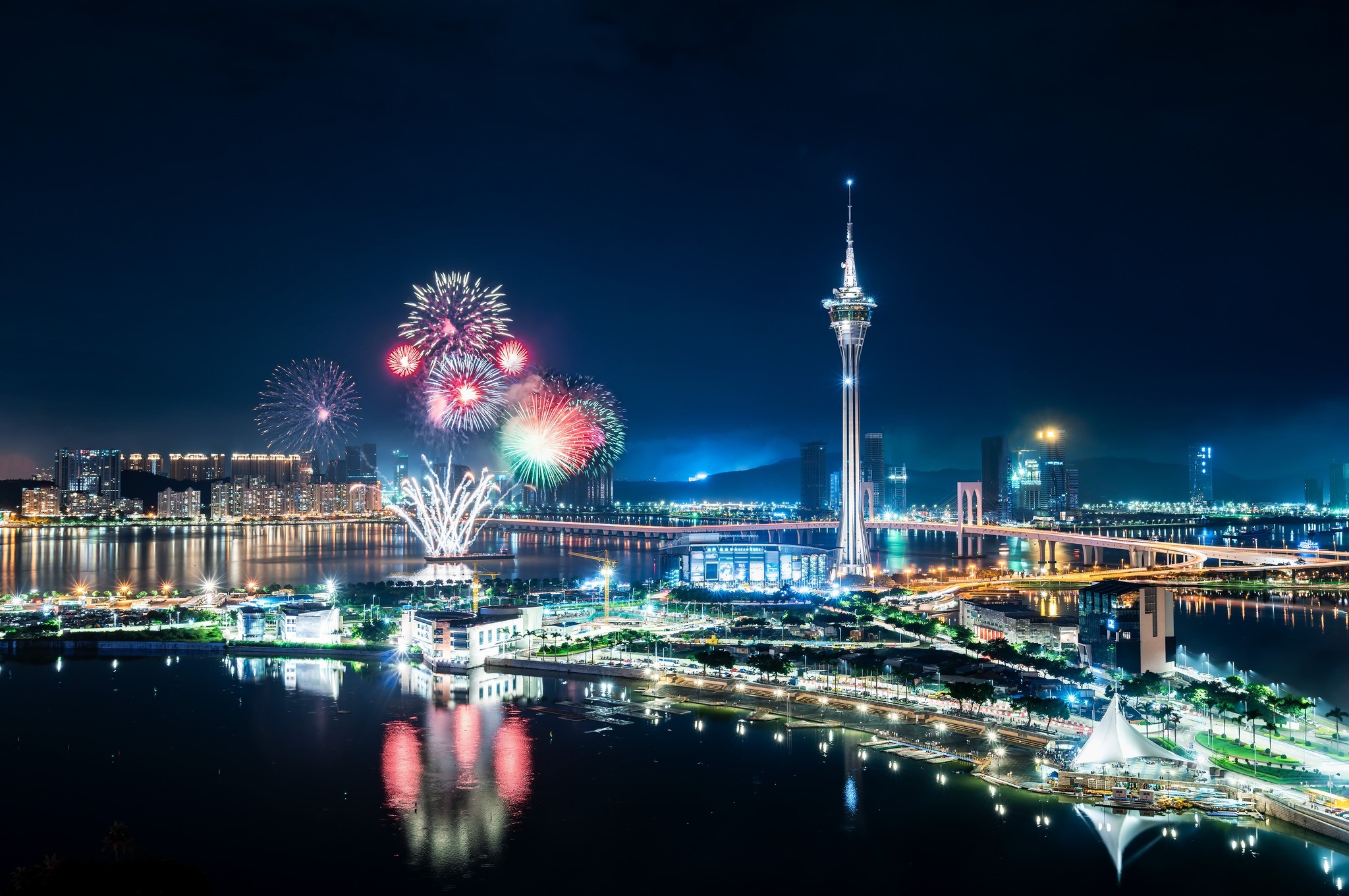 Fireworks Dinner Buffet Macau Tower | The Beat Macau