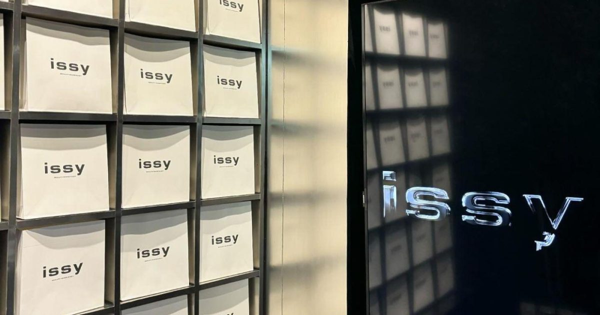 Issy Cosmetics Welcomes First Flagship Store at One Ayala