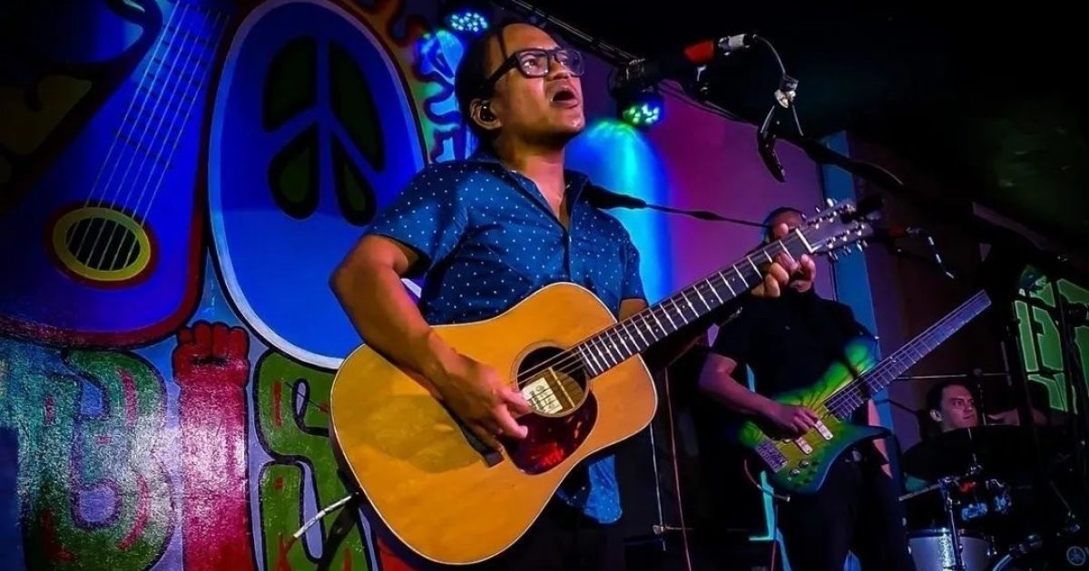 Ebe Dancel Treats Fans to a Campus-themed Concert on Jan. 28
