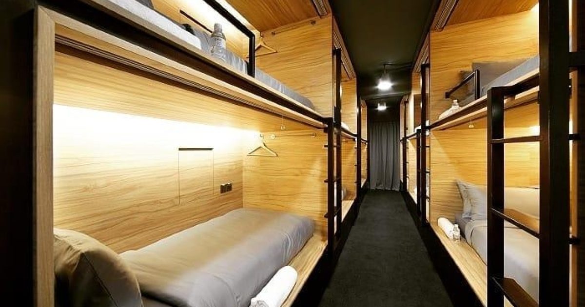 Backpack in Singapore: Five of the Cheapest Capsule Hotels