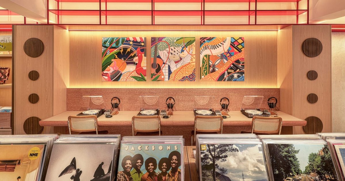 Swee Lee Unveils New Music Lifestyle Store at Clarke Quay