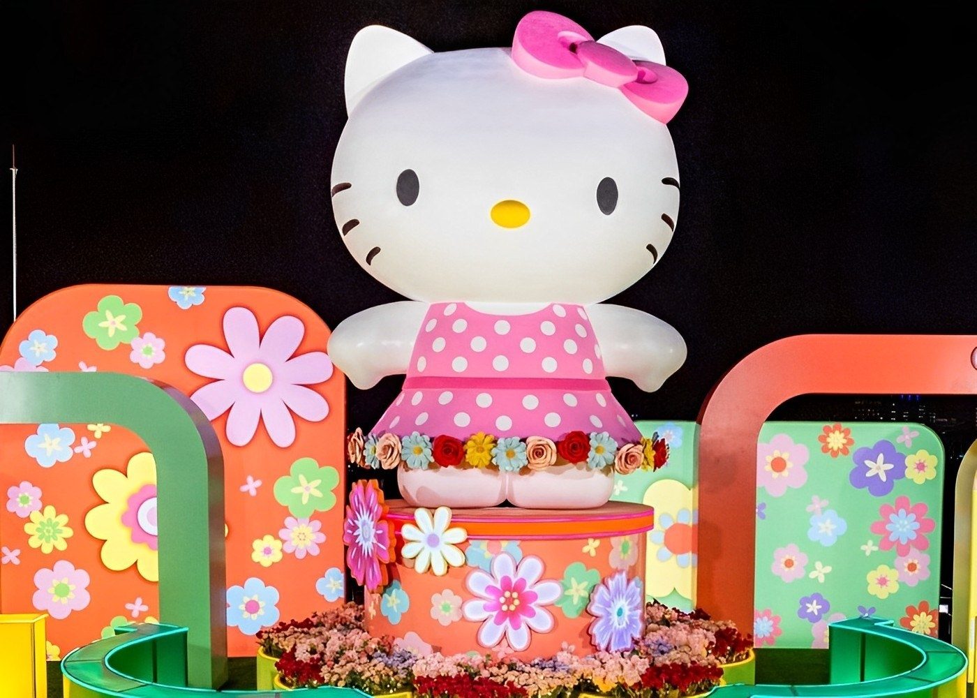 Sanrio Characters Light Up VivoCity for Mid-Autumn Festival